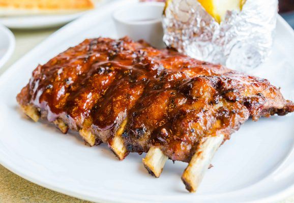 How Many Ribs in a Rack: The Number You Get For Different Cuts