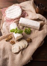 Difference Between Feta and Goat Cheese: All You Need To Know